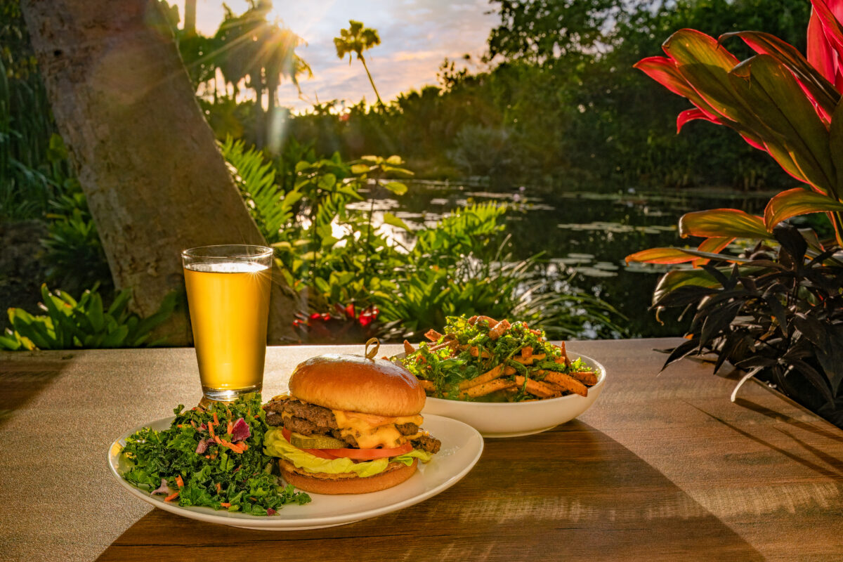 Celebrating 10 Seasons of Fogg Café—and Counting | Naples Botanical Garden